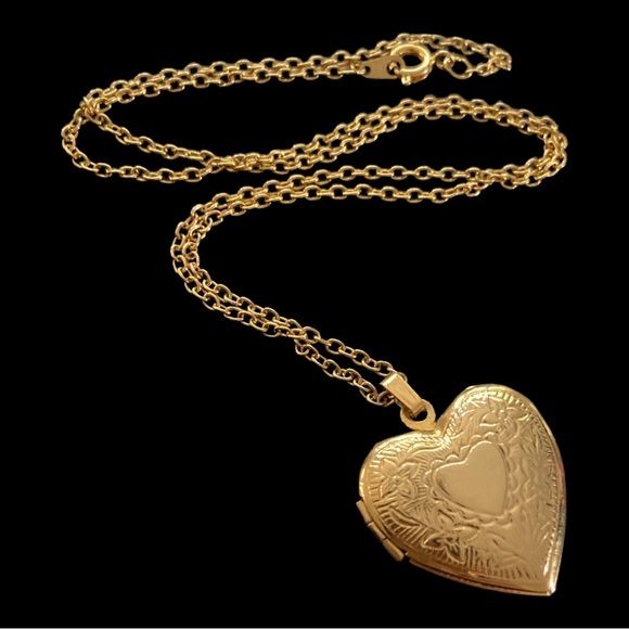 Jewelry | Heart Locket With Chain | Poshmark